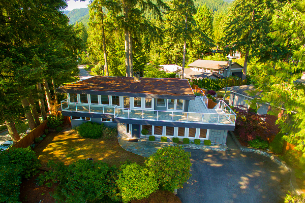 West Vancouver Homes for Sale | 552 Crestwood Ave, Upper Delbrook ...